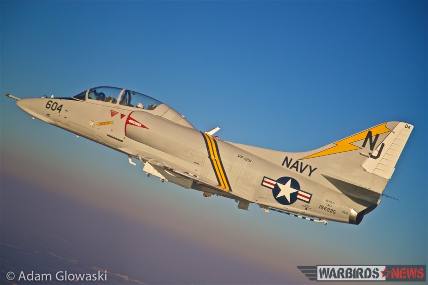 Classic Fighters of America TA-4J Skyhawk flies – Florida Warbirds